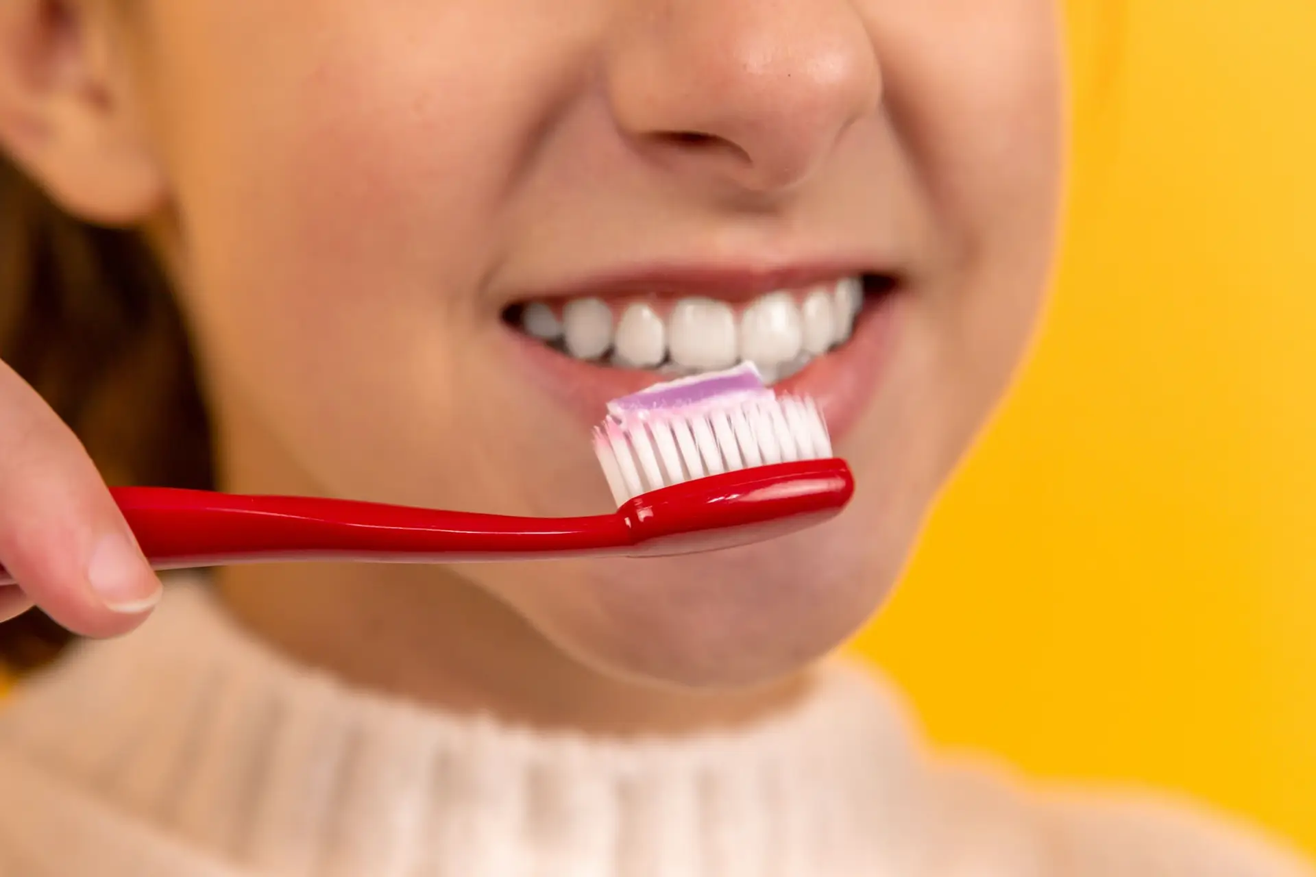 Discover Harmful Microplastics in Toothpaste and How to Avoid Them