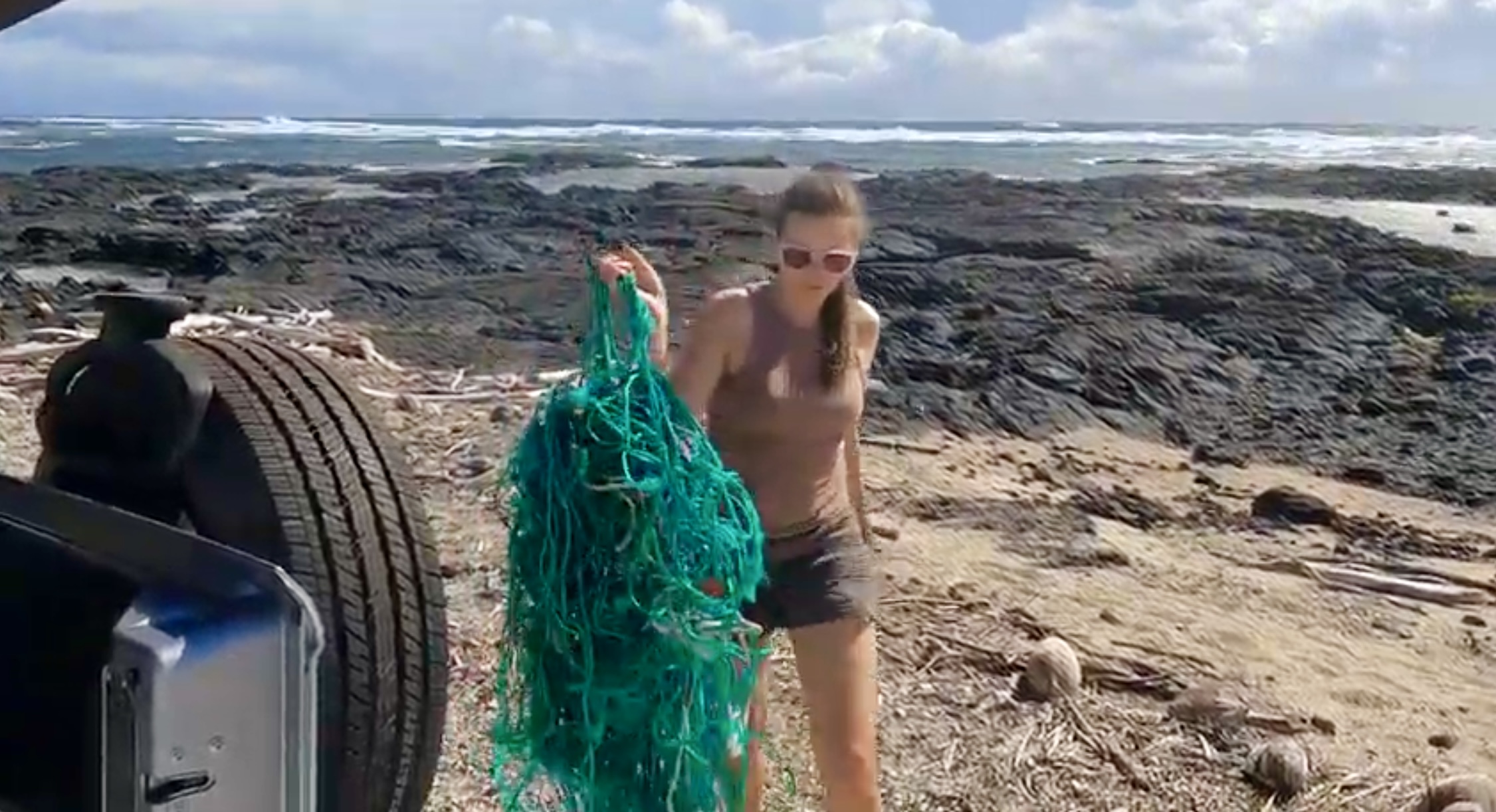 Thriving Ecosystem Found in the Great Pacific Garbage Patch